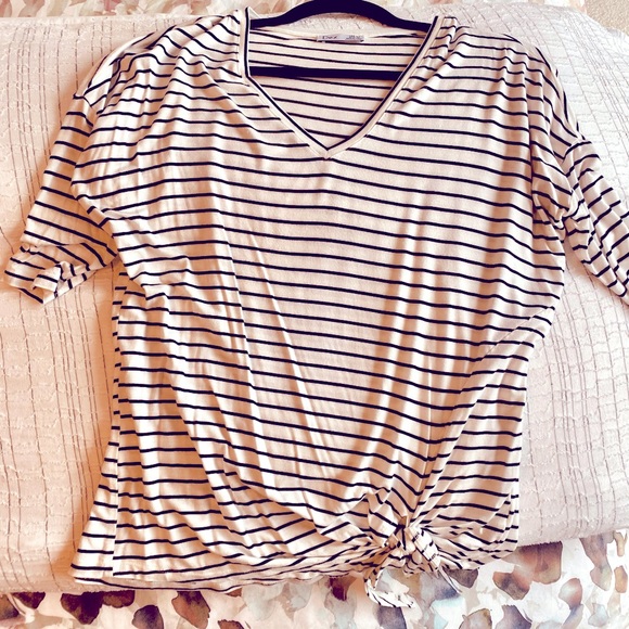 Dex | Tops | Dex Clothing White With Black Stripes | Poshmark